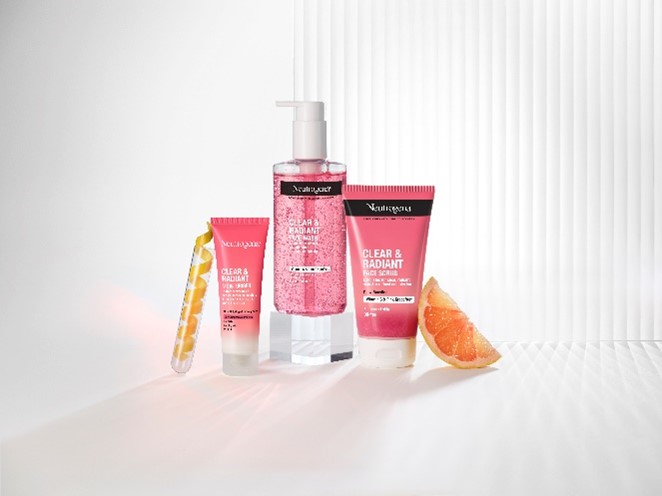 Neutrogena® Clear & Radiant Face Wash with Vitamin C